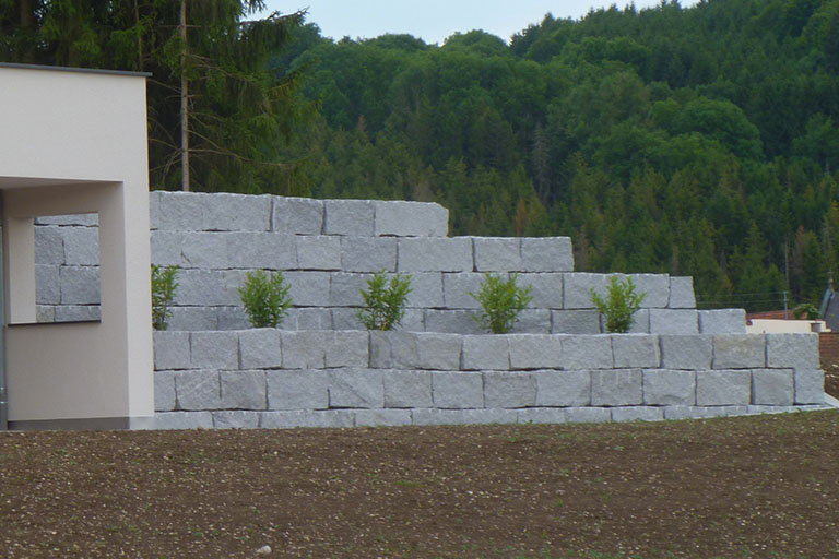 Services - OTT Natursteine - Baustoffrecycling