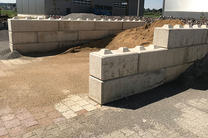 Services - OTT Natursteine - Baustoffrecycling