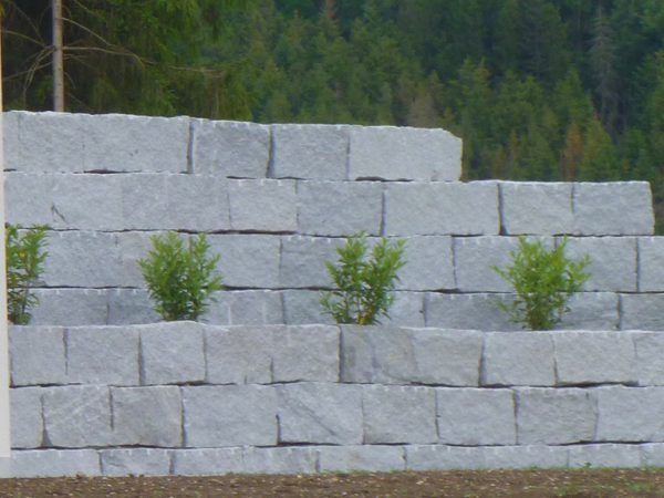 Granit Mauersteine Borow - OTT Natursteine - Baustoffrecycling