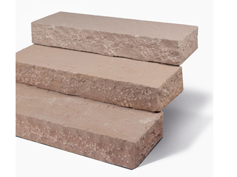 Sandstein Blockstufen Modac - OTT Natursteine - Baustoffrecycling