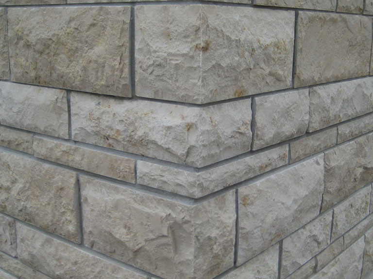 Verblender Weißjura bossiert Winkelecken - OTT Natursteine ...